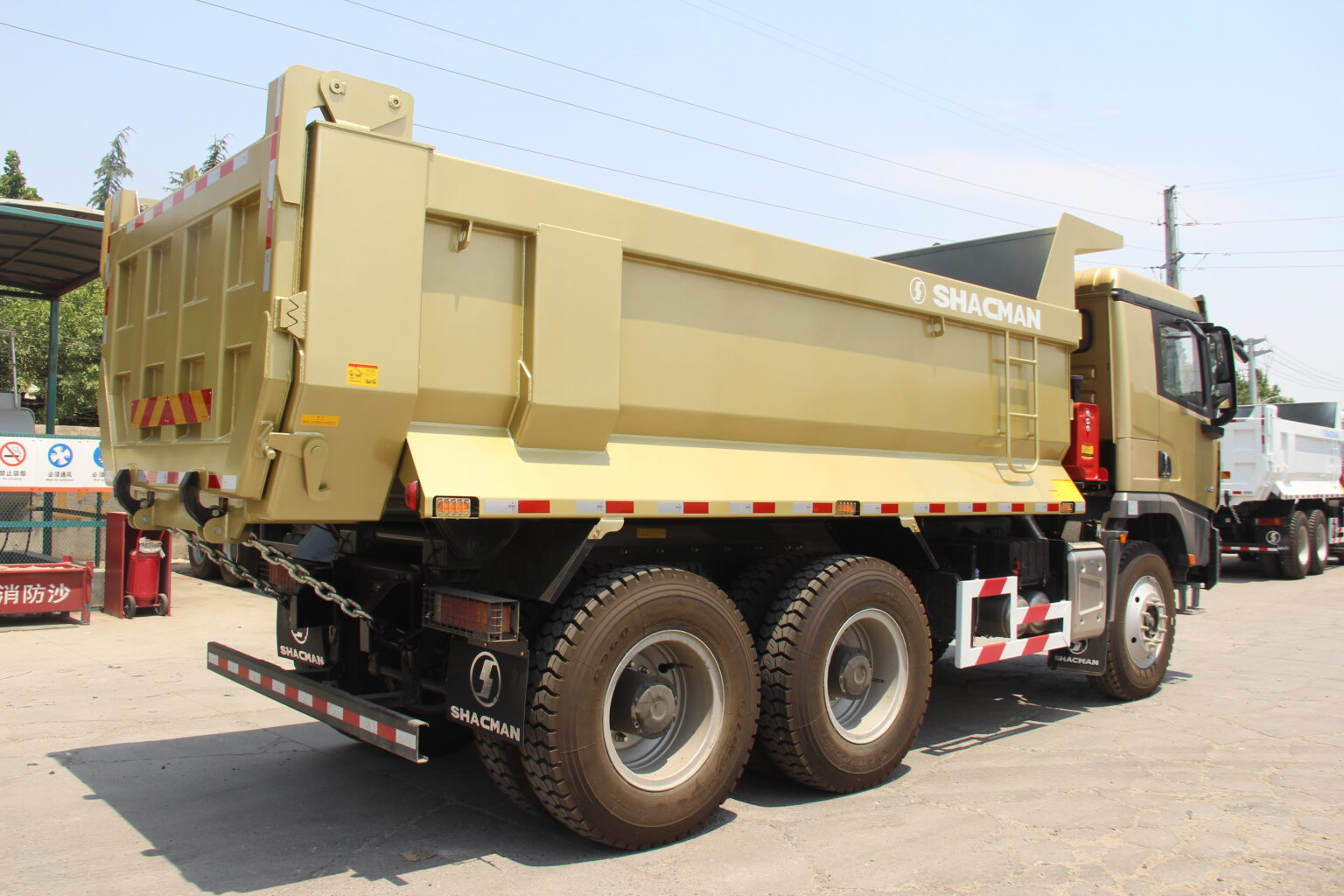 SHACMAN X5000 6X4 Dump Truck